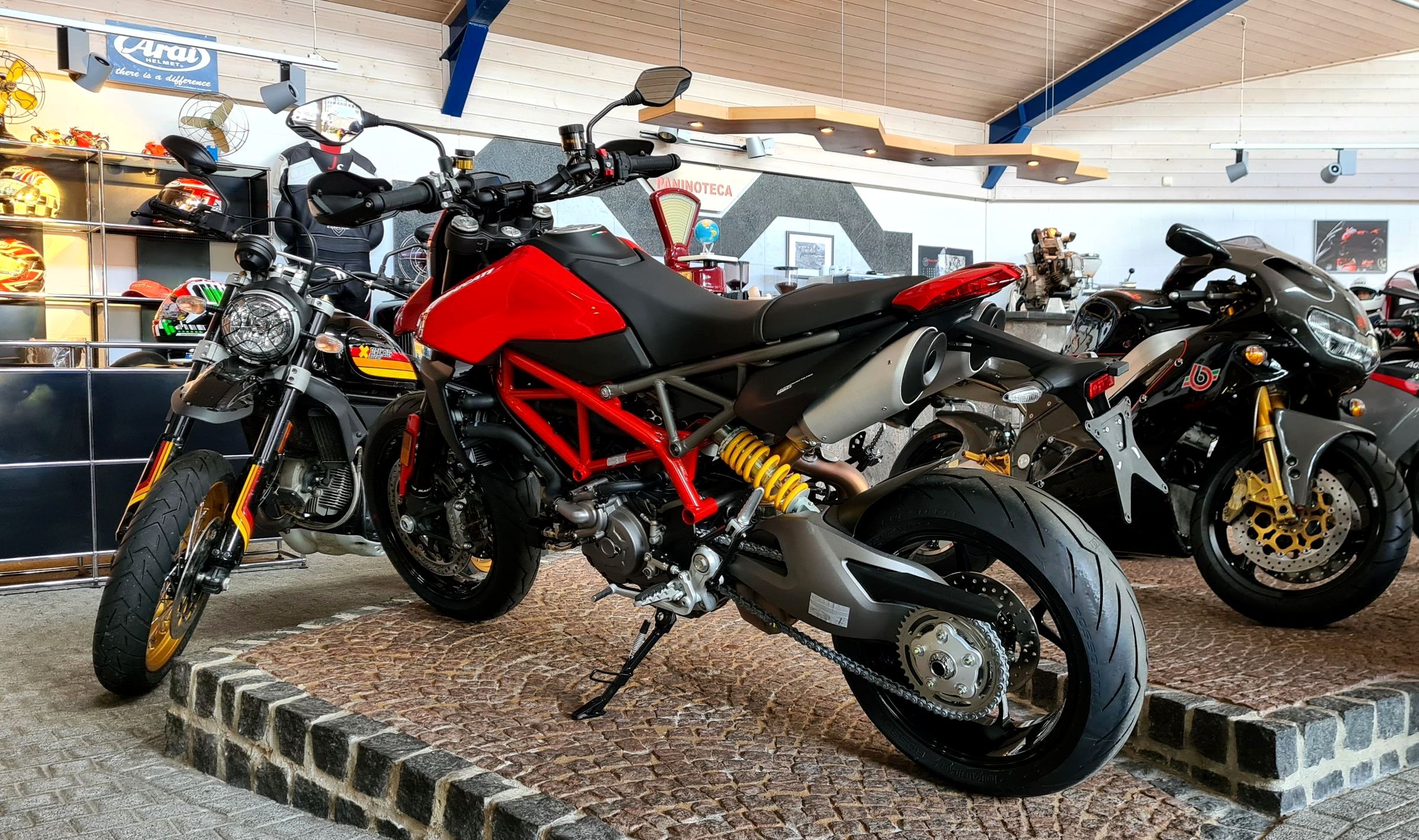 Blick in den Laden bei Motorrad Ch. Greiwe in Sendenhorst